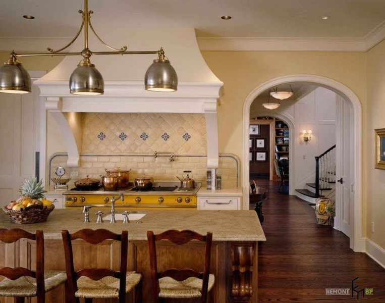 50 лучших идей дизайна: кухни с аркой на фото | Красивый интерьер